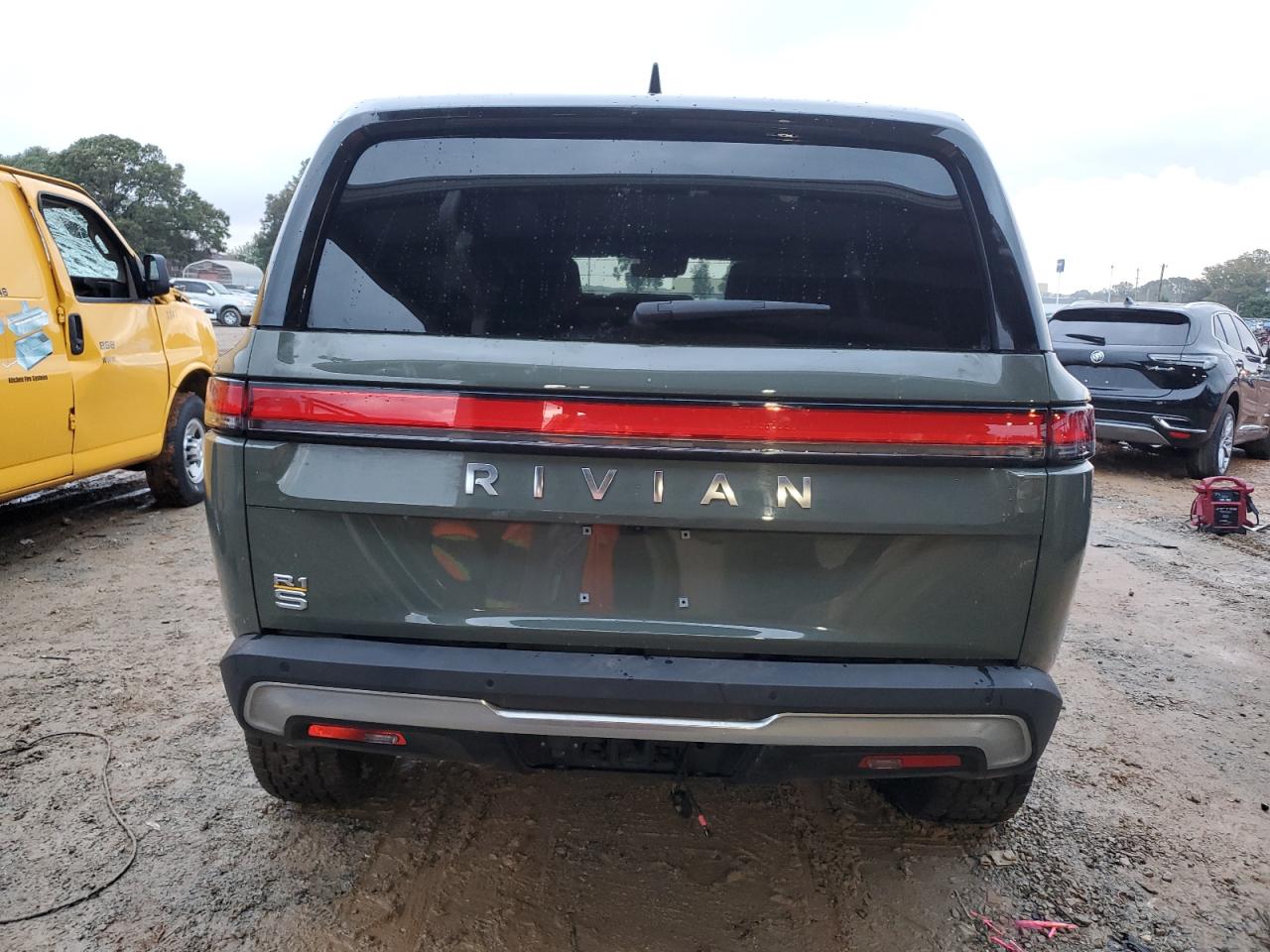 Damaged Rivian Ris Car for sale and auction | 7PDSGABL2PN007135